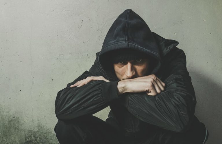 Signs Of Addiction | Identifying The Warning Signs | Harmony Recovery NC